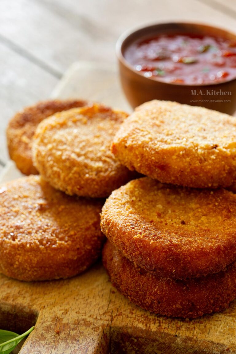 Mozzarella Fritta (Italian fried cheese)