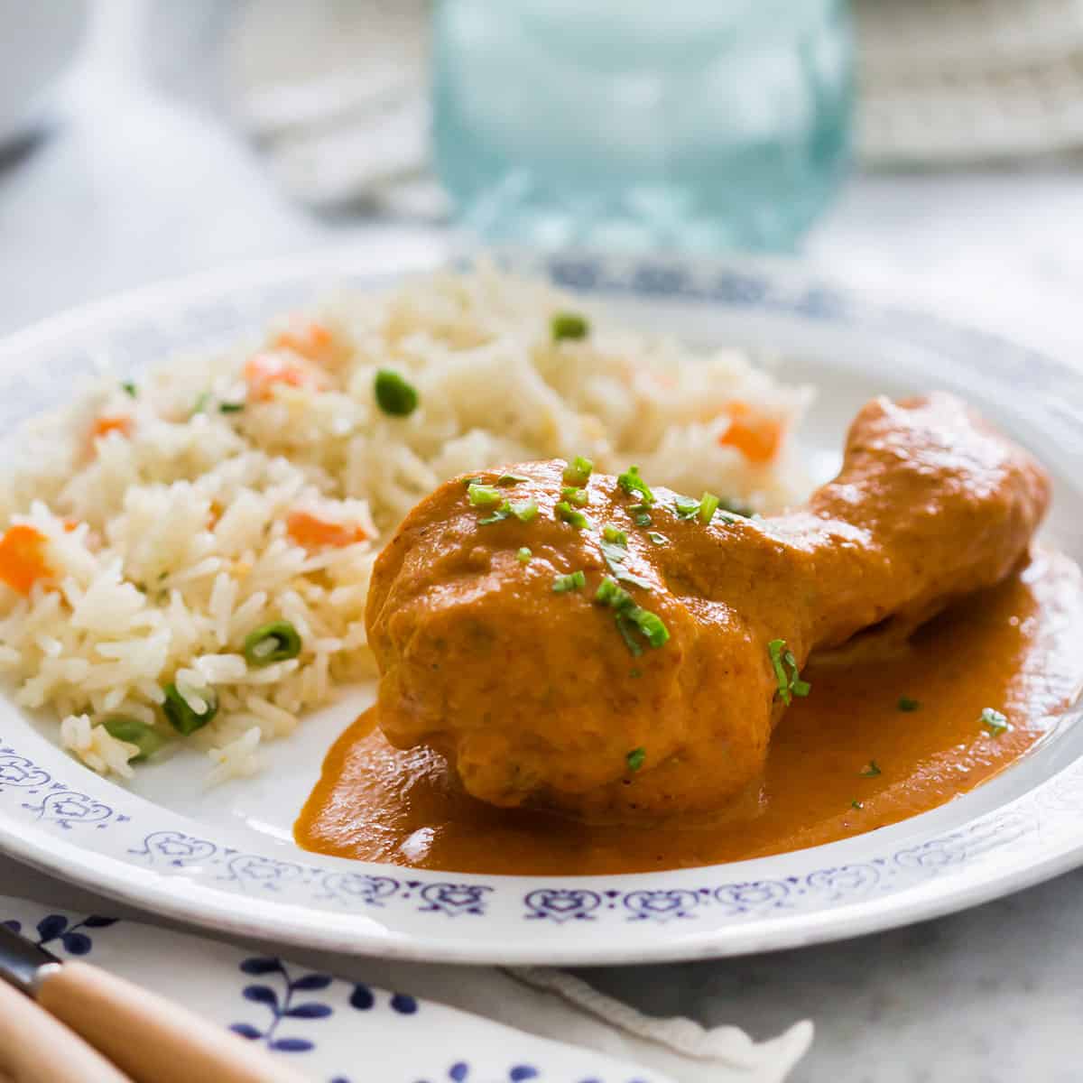 Encacahuatado (chicken with peanut sauce)