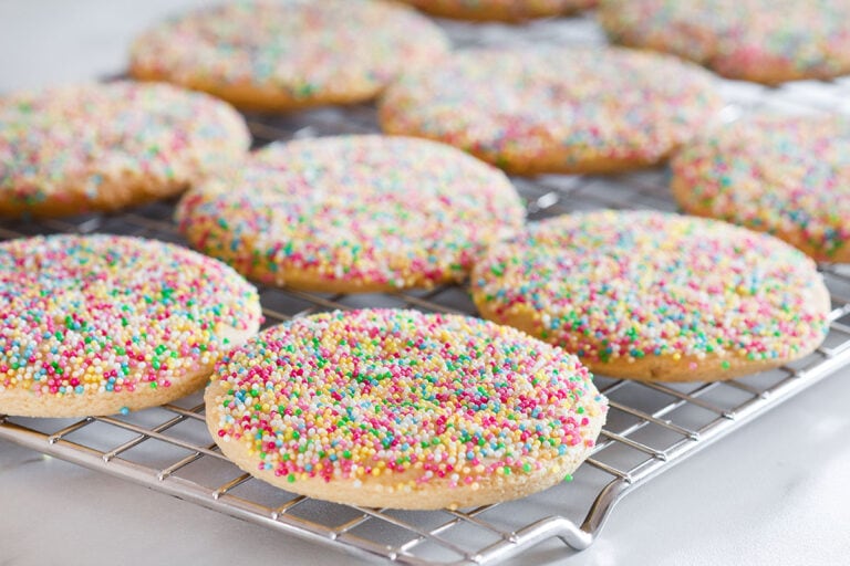 Mexican Sprinkle Cookies (galletas de grageas)