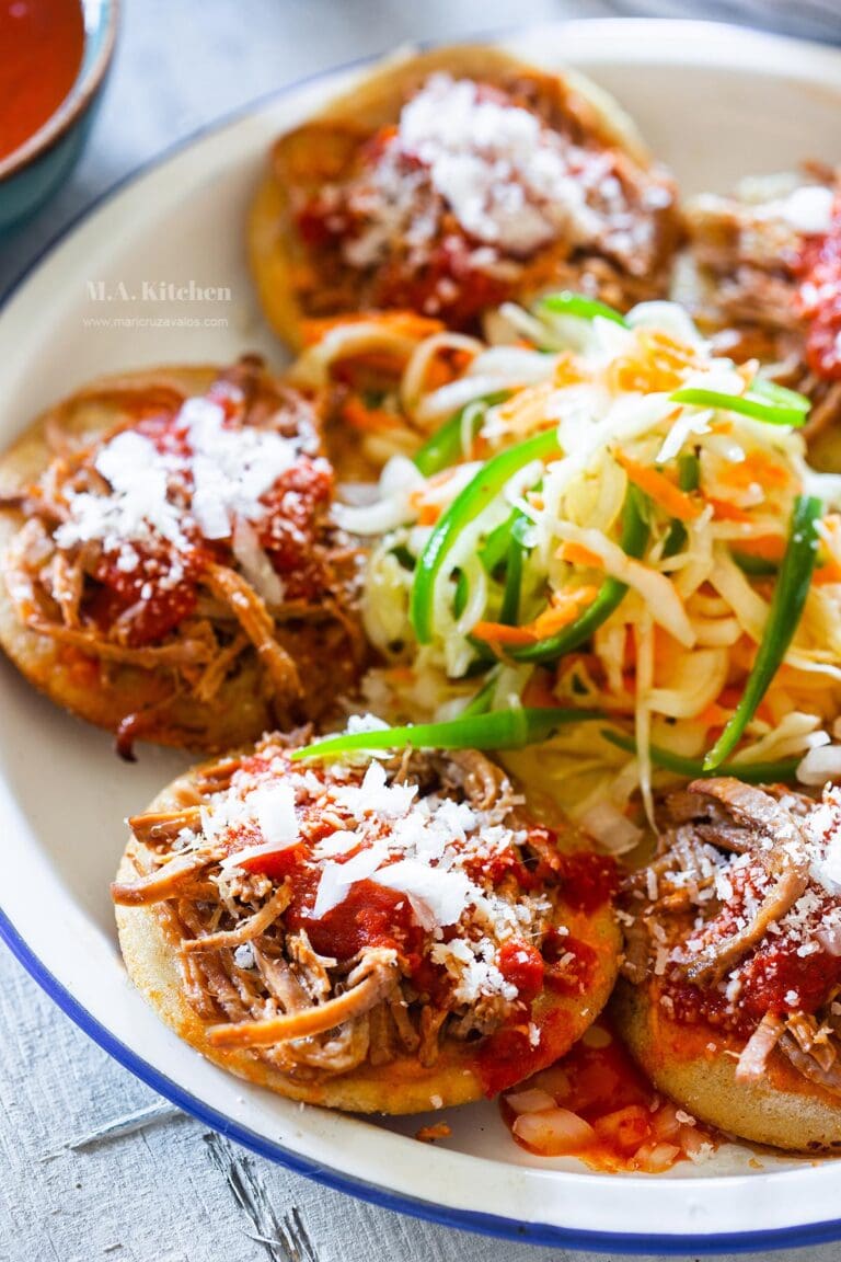 Garnachas: Mexican Popular Street Food