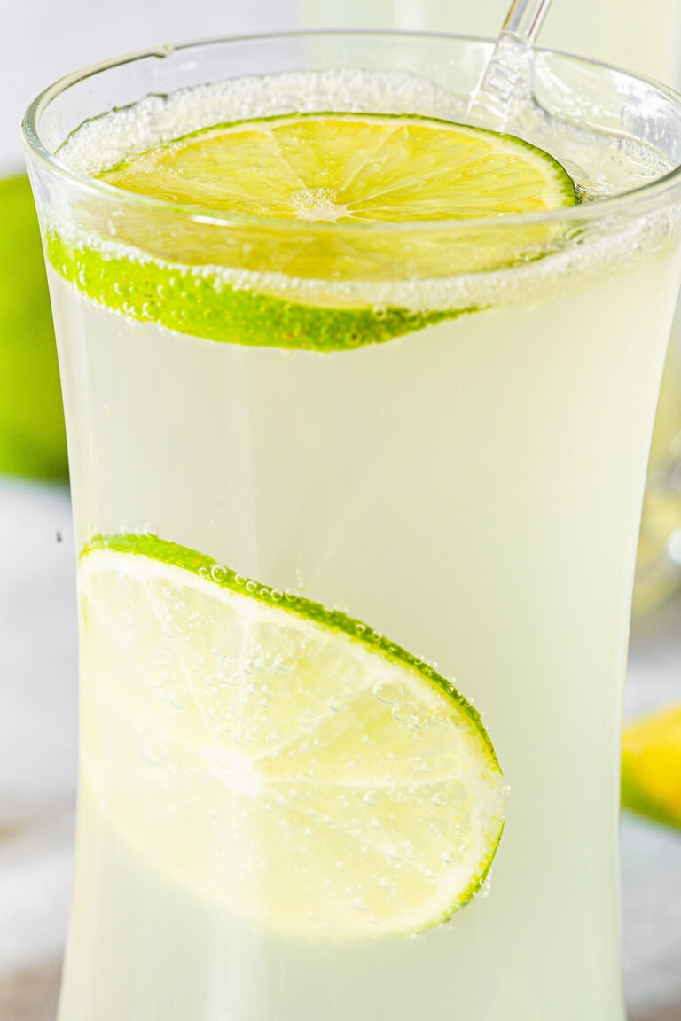 Limonada - A refreshing and sparkling Mexican drink