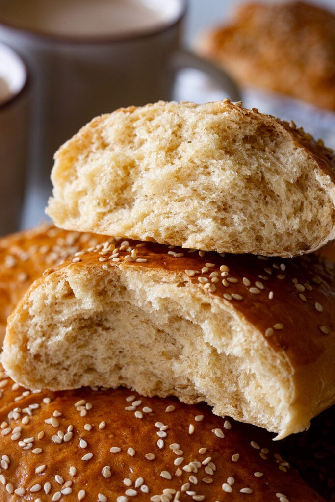 Cocoles de Anis (anise bread)
