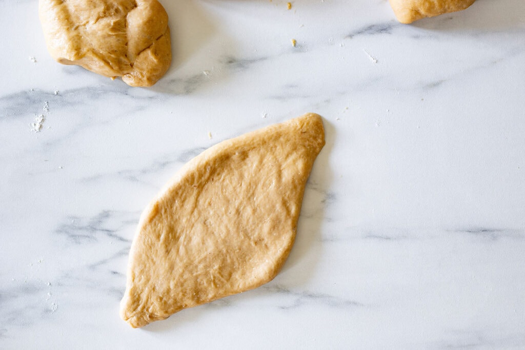 Cocoles de Anis (anise bread)